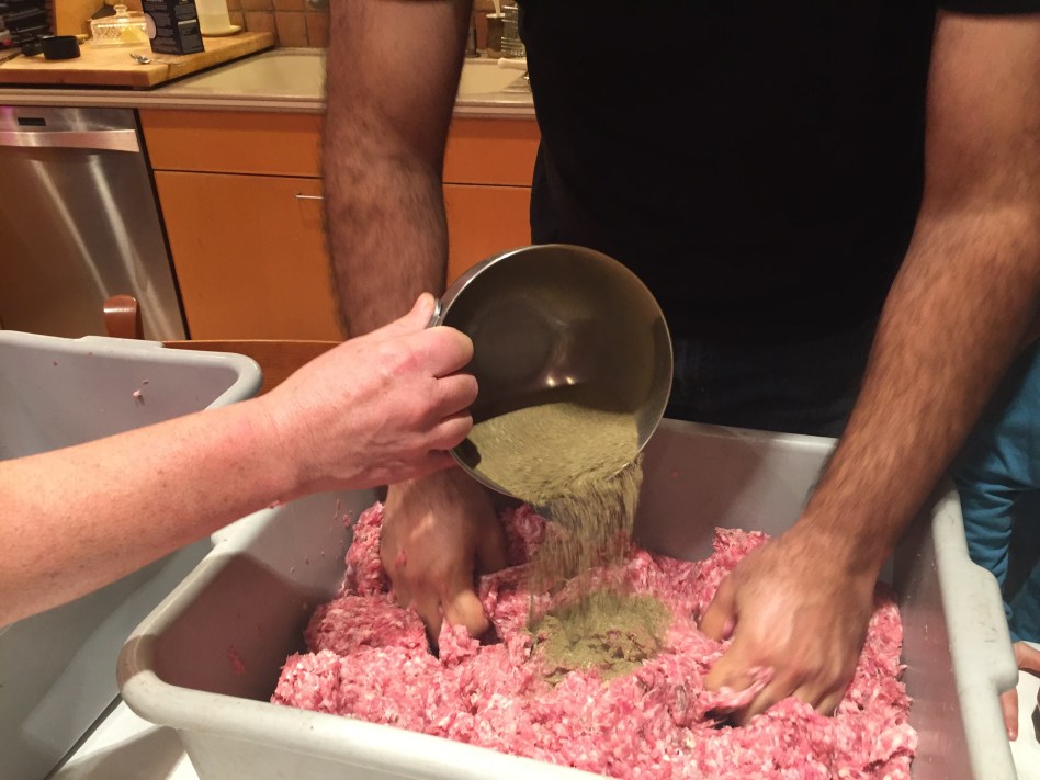 Sausage 101 — a photo & video tutorial | Alaska Knit Nat