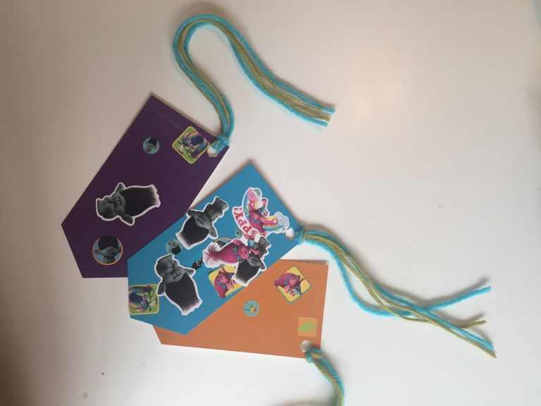 Quick craft: easy and cheap bookmarks | Alaska Knit Nat