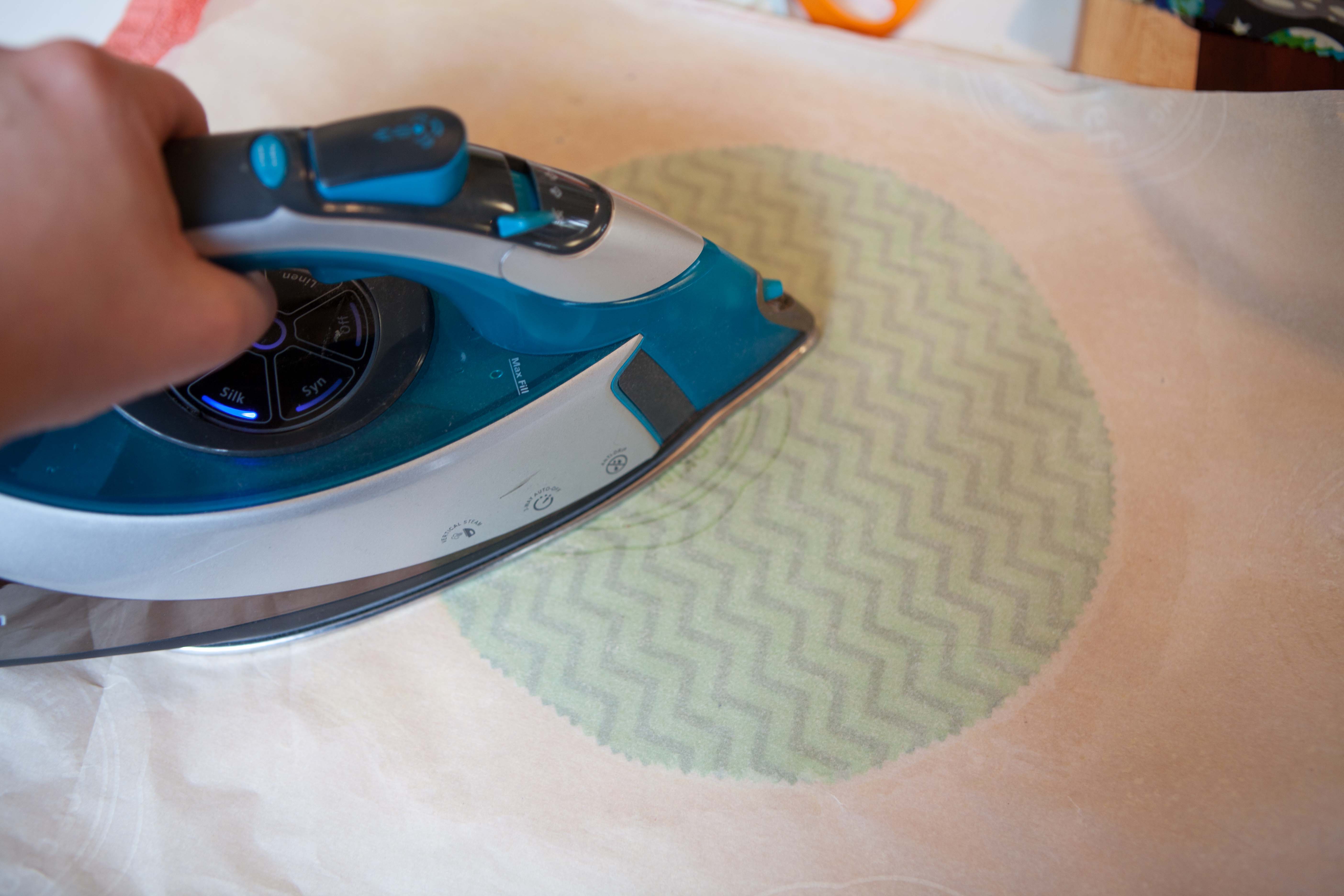 DIY Waxed Cloth Food Wrap | Alaska Knit Nat